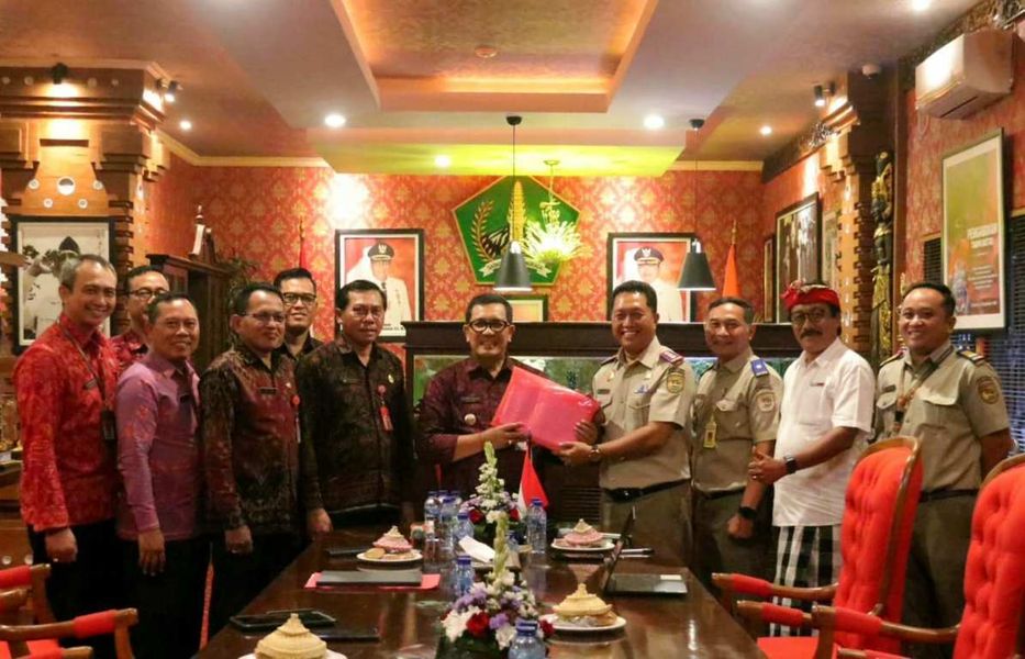Hadiah HUT Ke-530 Kota dari BPN Tabanan, “Aplikasi Singasana" Permudah ...