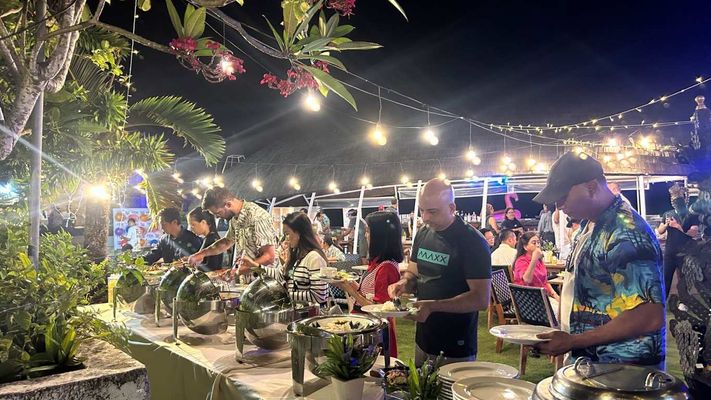 Apresiasi Tamu Loyal, FOX Hotel Jimbaran Beach Bali Gelar Fox Sundown ...