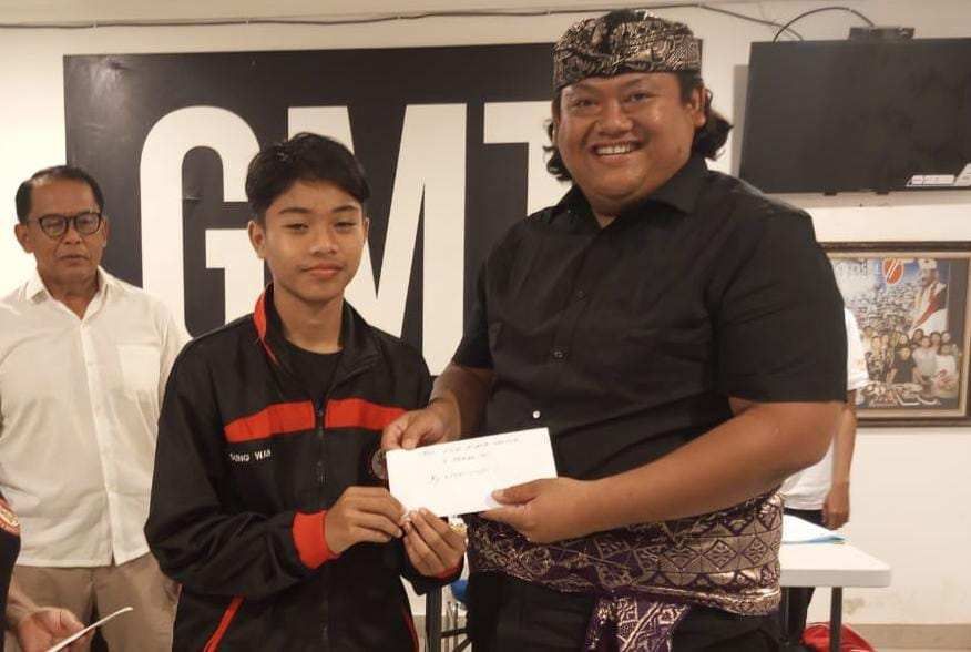 Atlet Karate Peraih Medali di Kejurprov Terima Bonus, FORKI Karangasem ...