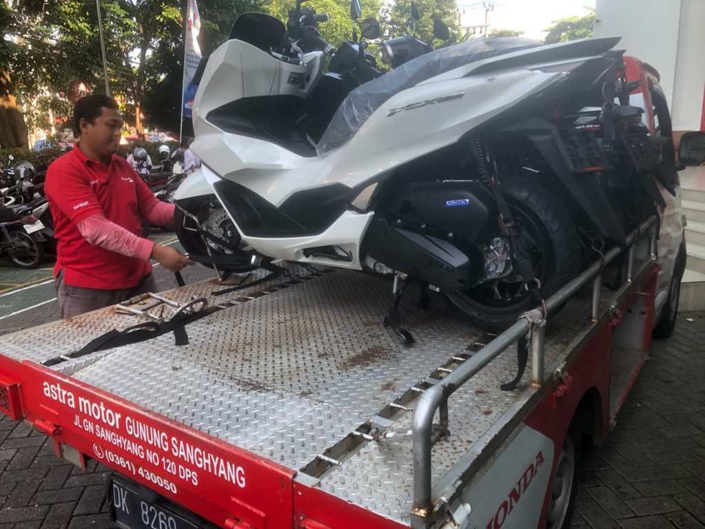 Peningkatan Penjualan Kendaraan dan Jasa Cuci Motor Jelang Tumpek ...