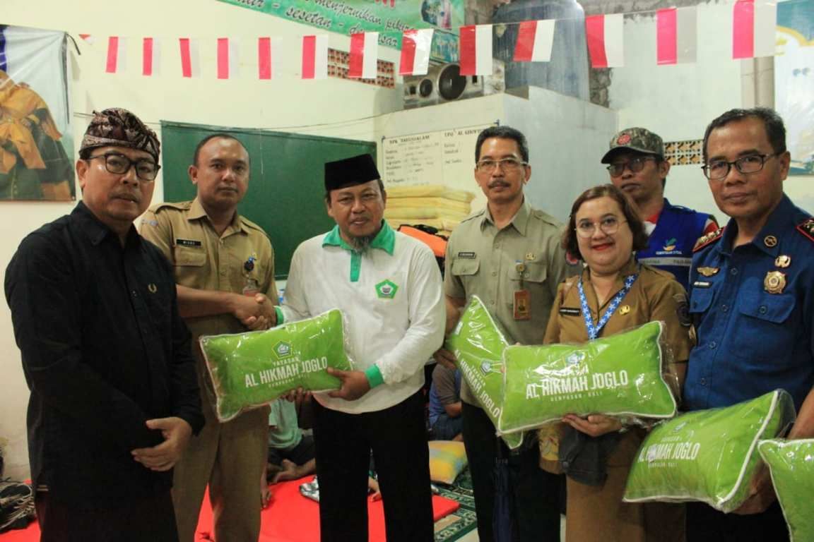 Wawali Arya Wibawa Tinjau Lokasi Pengungsian Korban Kebakaran Gang ...